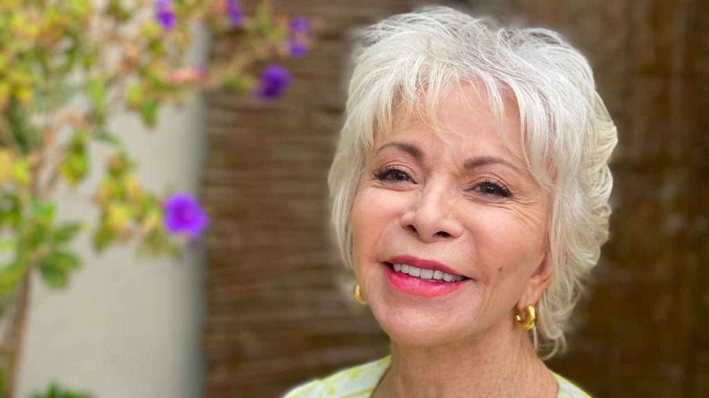 Isabel Allende: A los 77 años sigo teniendo ganas de todo - WomanTime